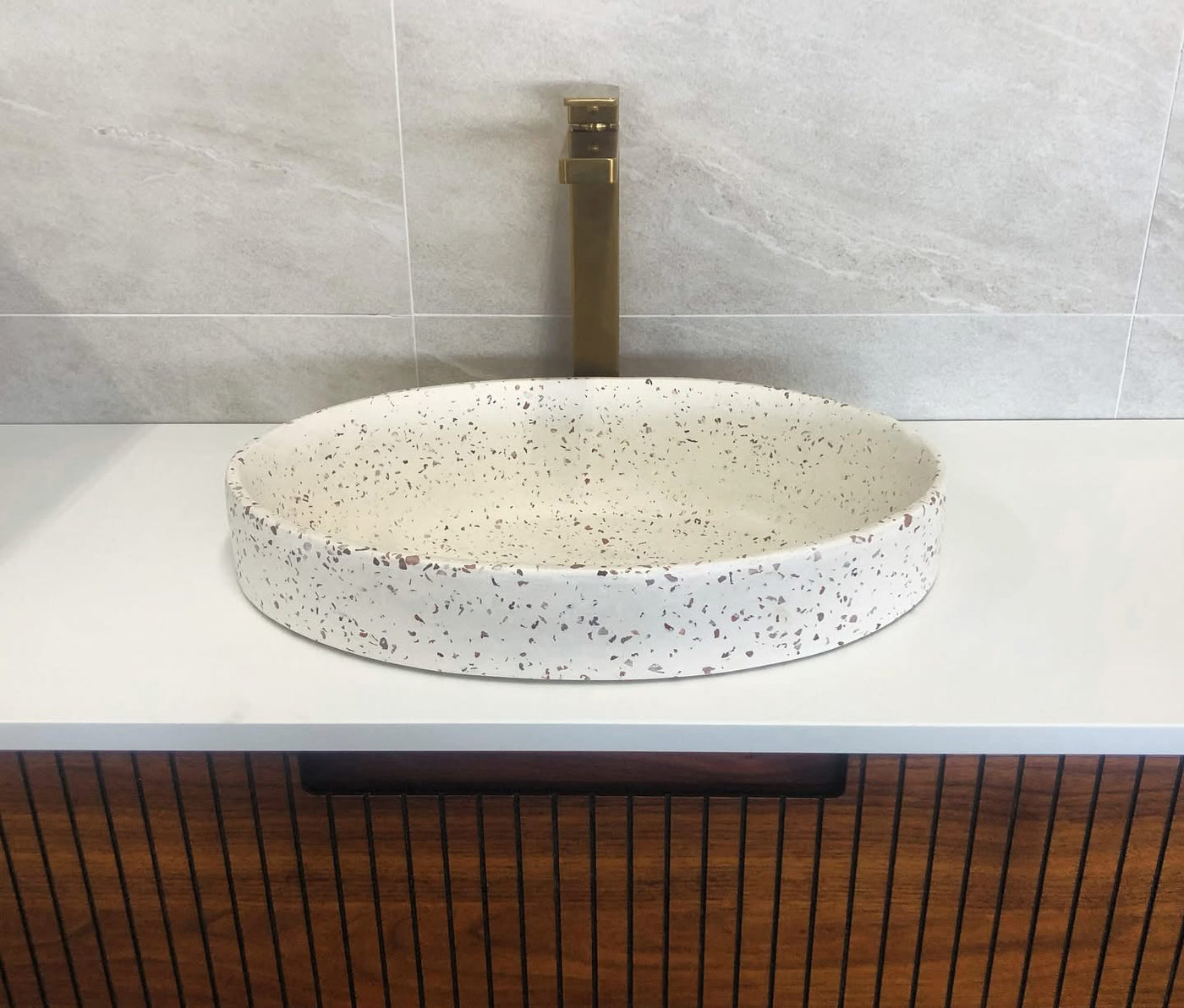 Spring Hill Designs - Exceptional Concrete Basins. Free Delivery.